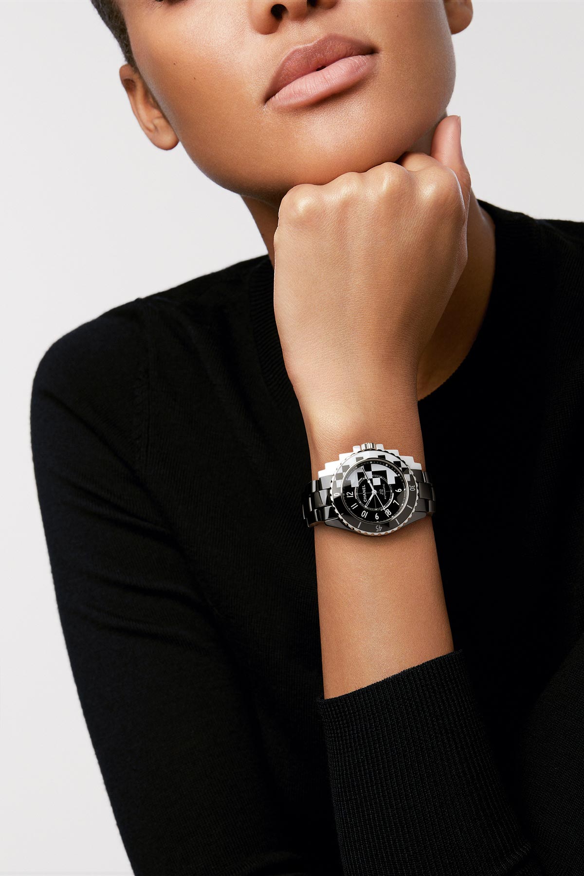La Cote des Montres : CHANEL Interstellar J12 - Collection Capsule
