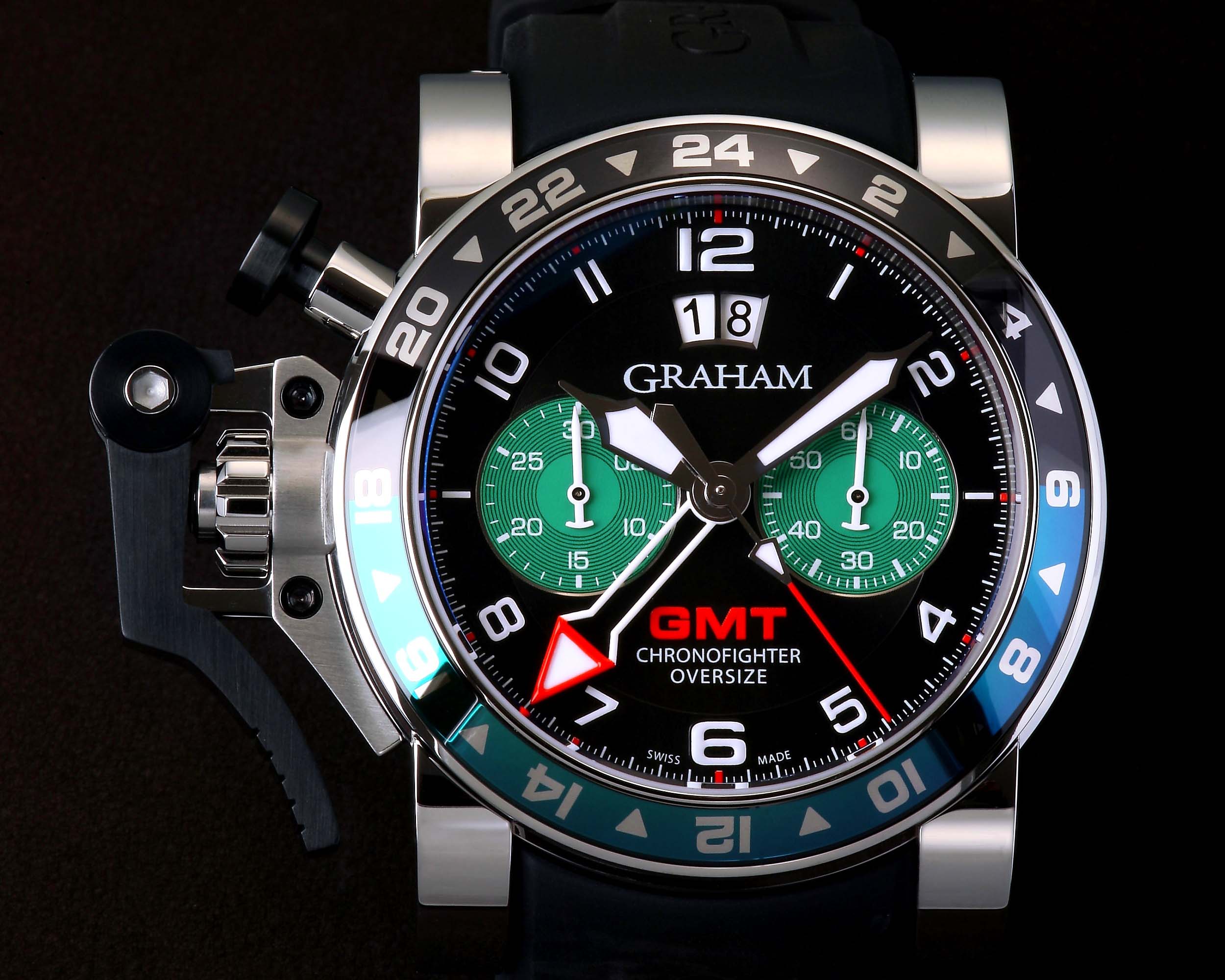 La Cote des Montres : Shooting de la montre Graham Chronofighter ...