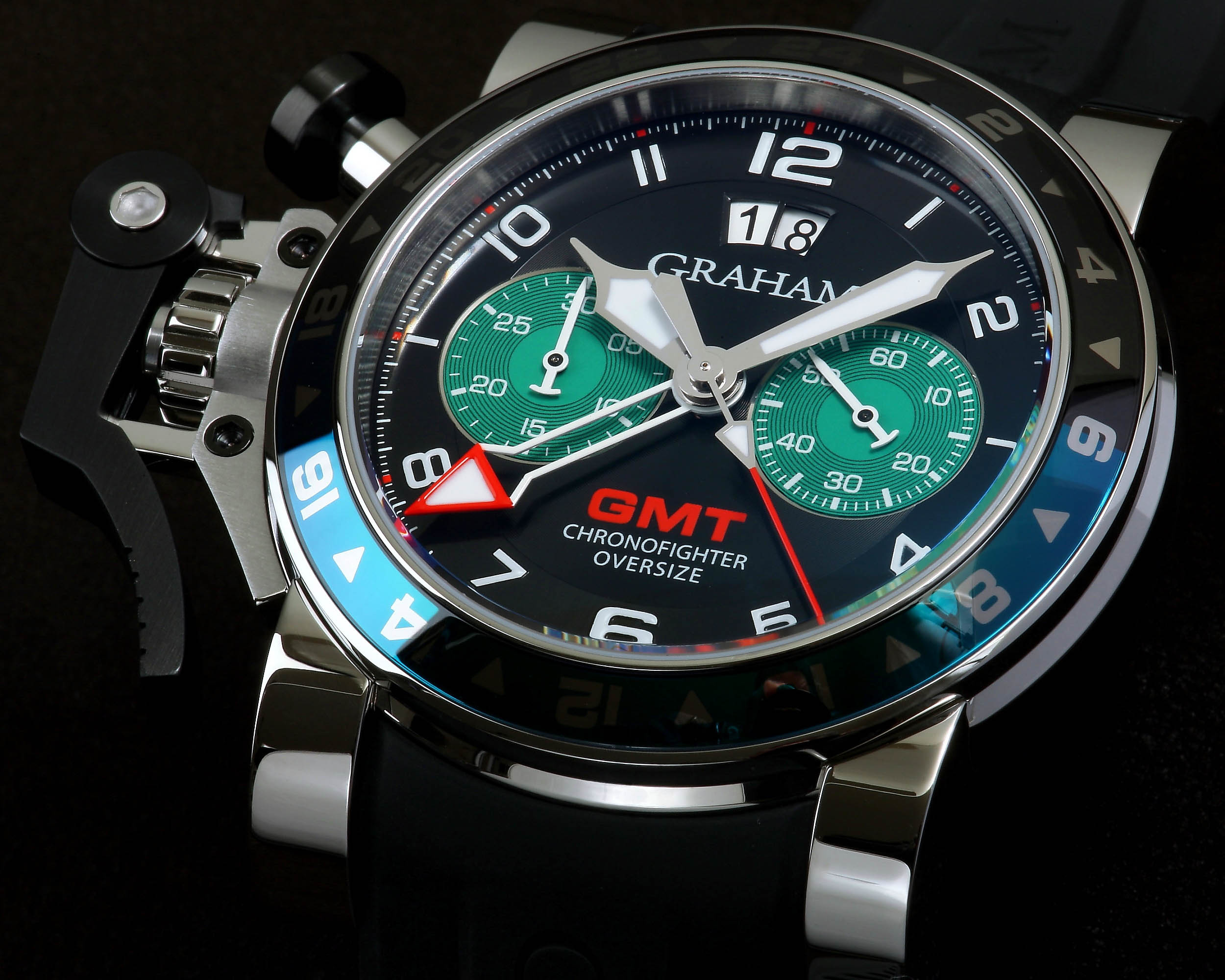 La Cote des Montres : Shooting de la montre Graham Chronofighter ...
