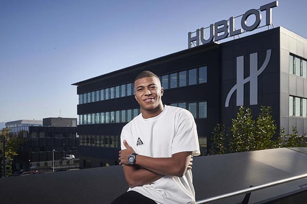 La Cote des Montres: About Hublot - “Hublot – A different way to ...
