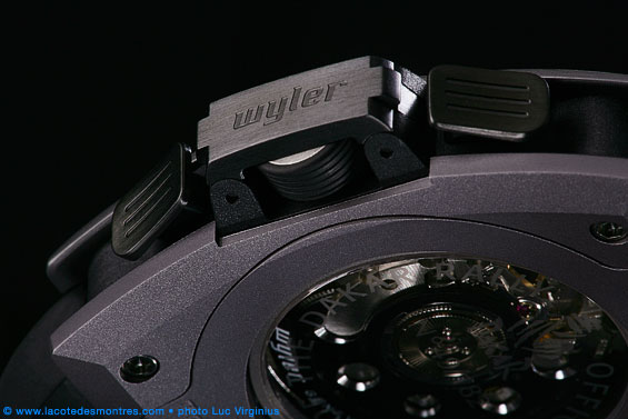 La Cote des Montres : Shooting de la montre Wyler Genève Chronographe ...