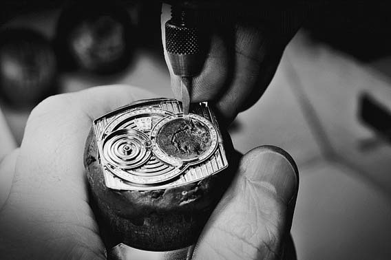 La Cote des Montres : Vacheron Constantion Malte Tourbillon Régulateur ...