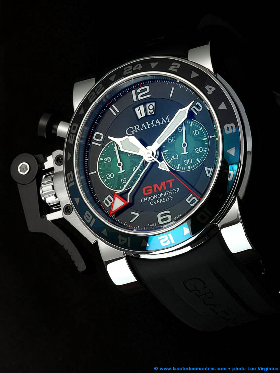 La Cote des Montres : Shooting de la montre Graham Chronofighter ...