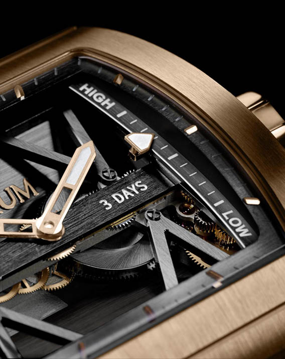 La Cote des Montres : La montre Corum Ti-Bridge Power Reserve or rouge ...