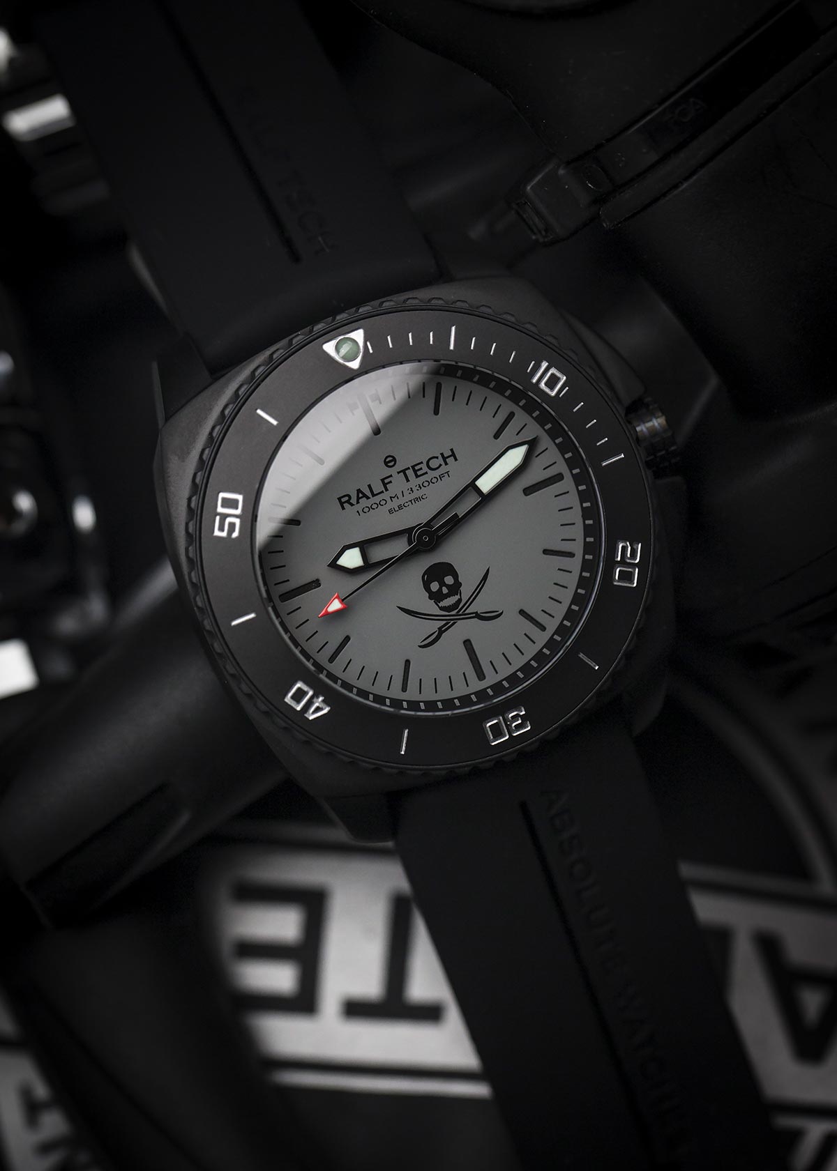 La Cote des Montres : Nouvelles montres RALF Tech WRX Electric Black ...