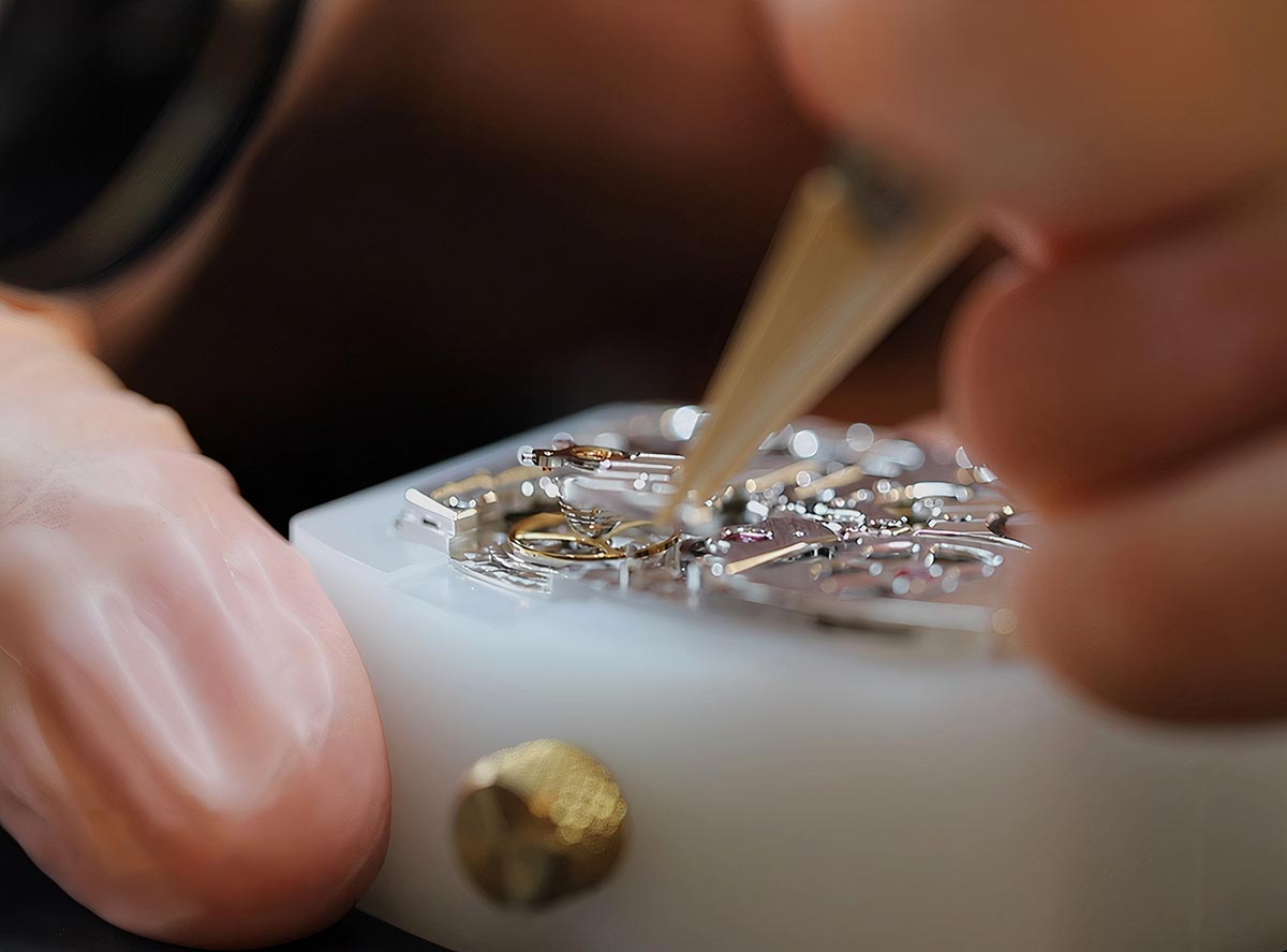 La Cote des Montres: The Franck Muller Master Jumper Dubail Edition ...