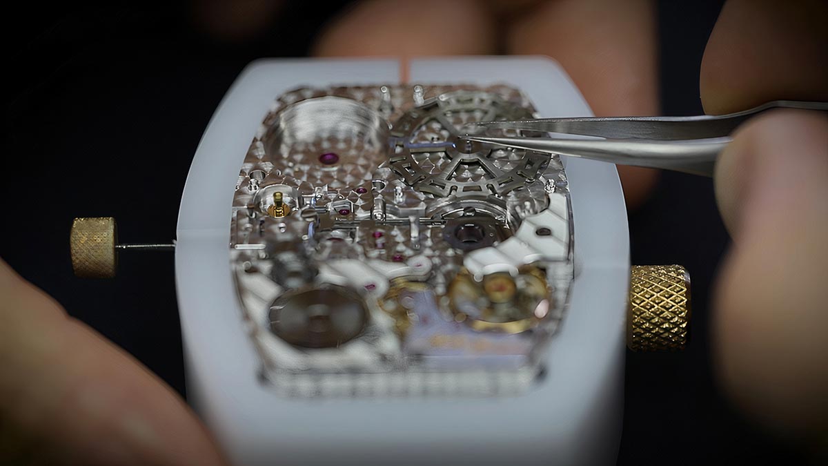 La Cote des Montres: The Franck Muller Master Jumper Dubail Edition ...